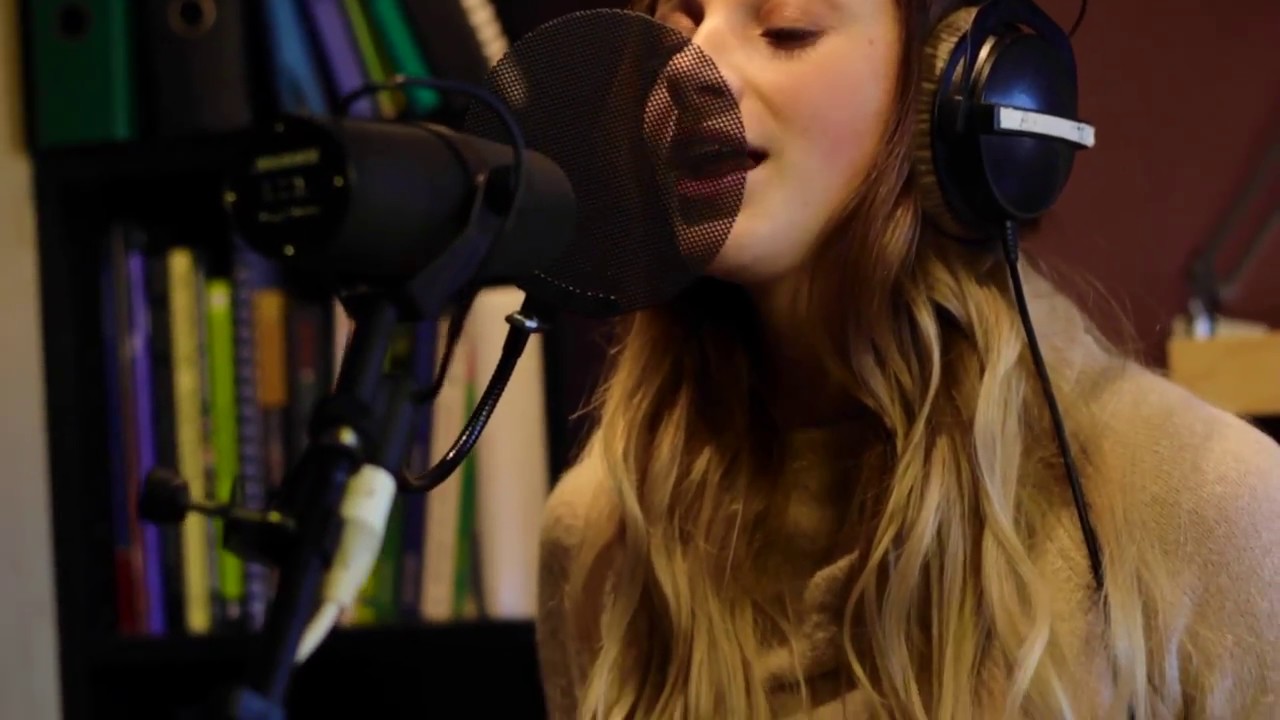 Shauni Rau - Wild Horses - YouTubeCovers.nl